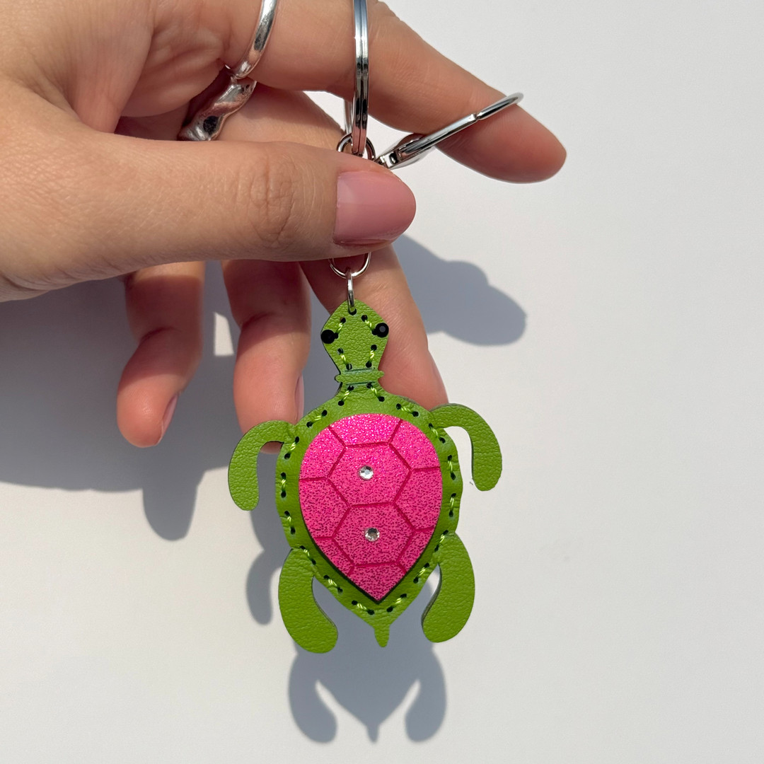 [Handmade] 🐢 Lucky Wisdom Longevity Sea Turtle Key Ring | idus