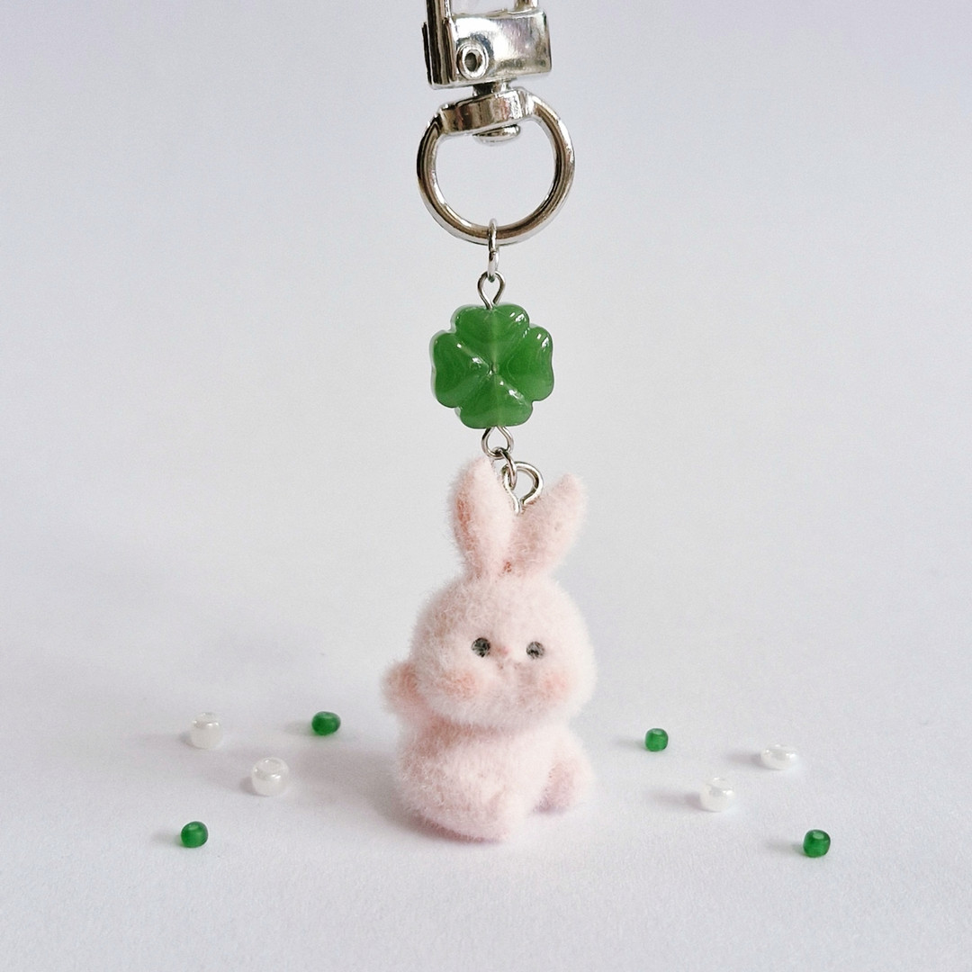 💕🐰Flocking Pink Bunny Keyring🐰💕 | idus
