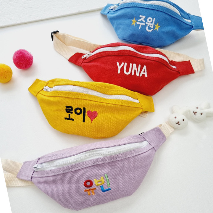 아기힙색 자수이니셜 초등학생핸드폰가방 | 아이디어스