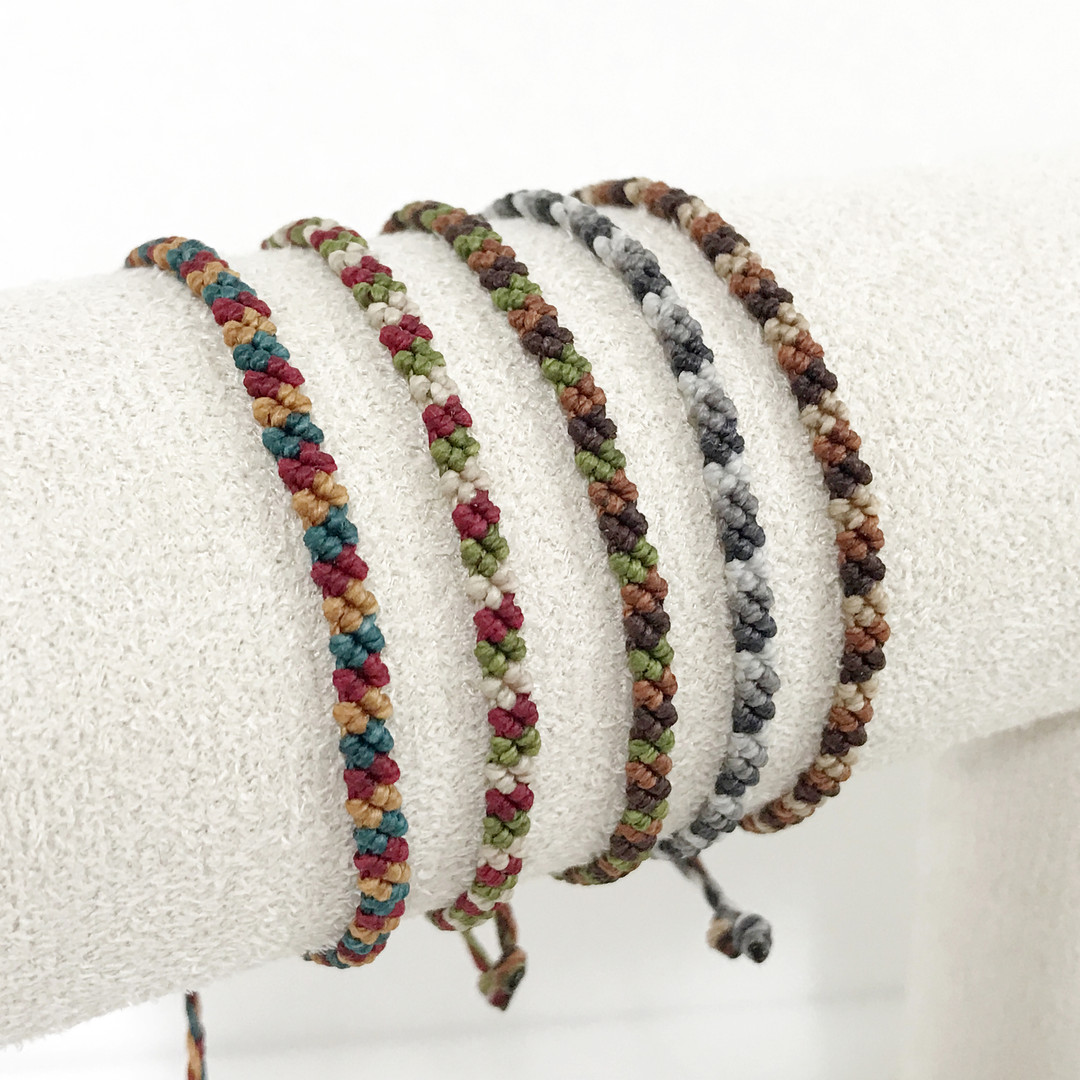 Three Colors Simple Macrame Knot Bracelet | idus