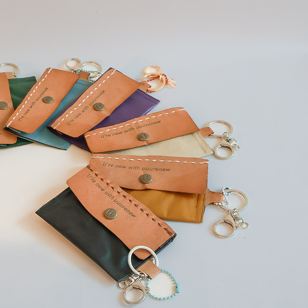Eco friendly Vegan Leather Mini Wallet for AirPods, Business Cards, and Coins | idus
