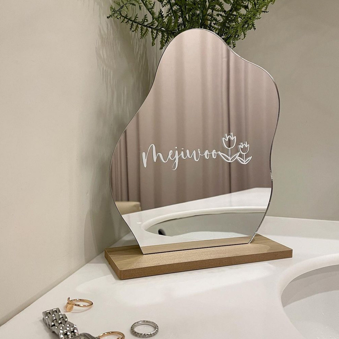 Custom Lettering Mirror | idus