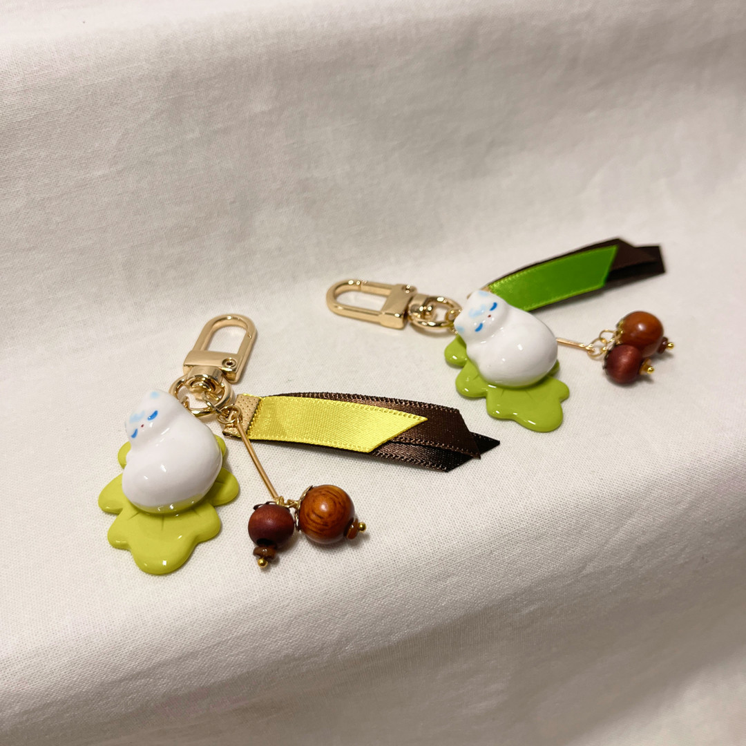 Acorn Lucid key ring | idus