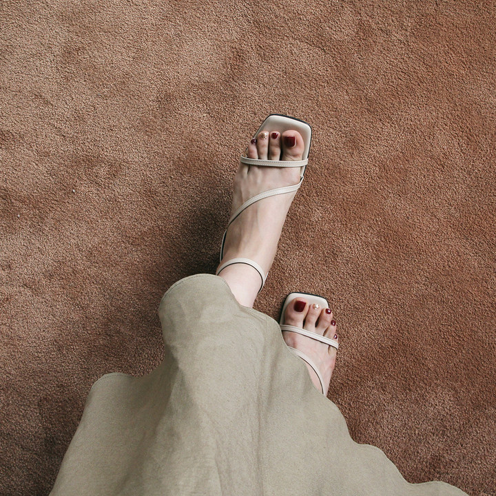 사선 스트래피 샌들_S_cb0002(skin) | 아이디어스