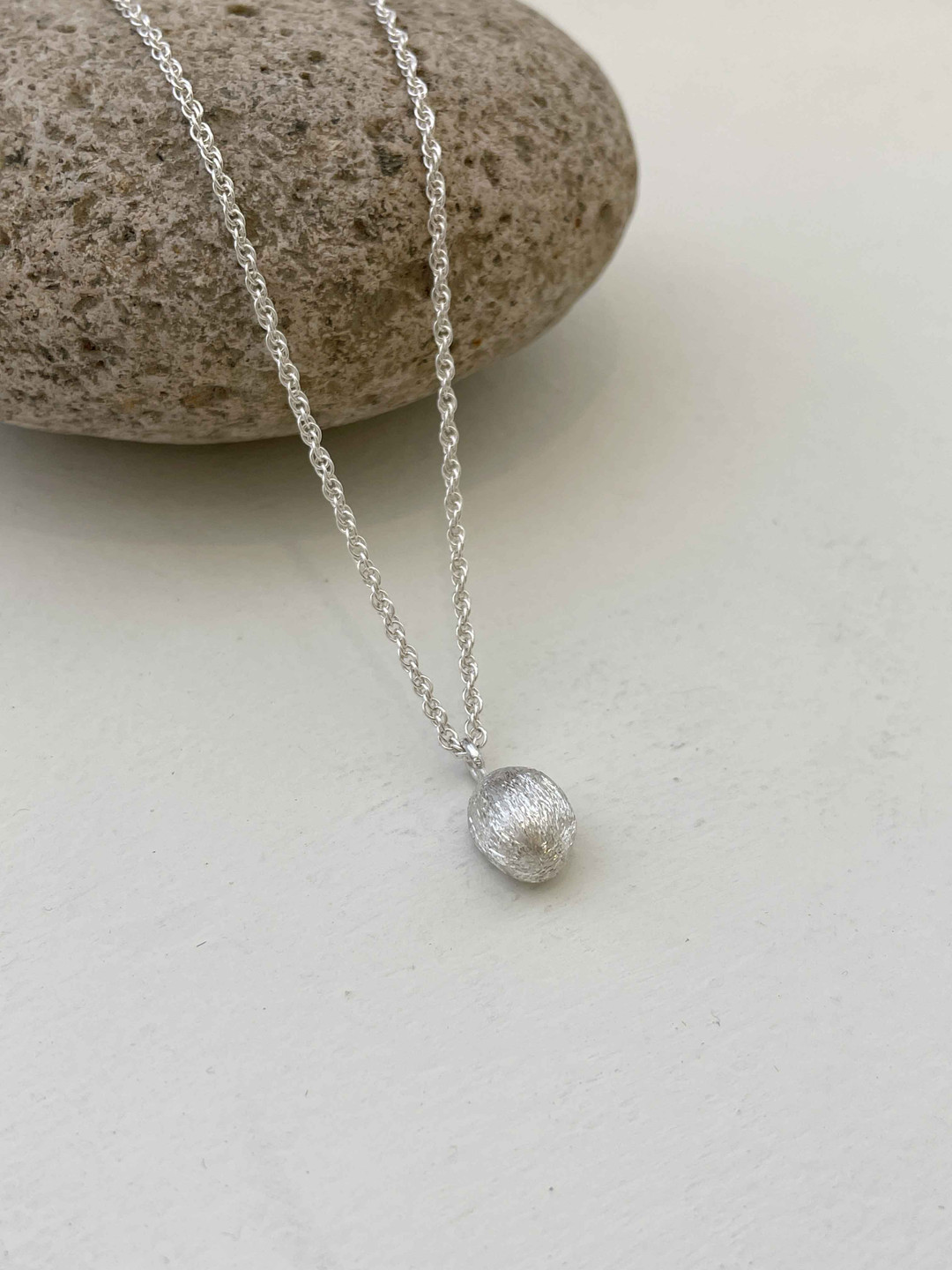 [silver] sanding pearl necklace | idus