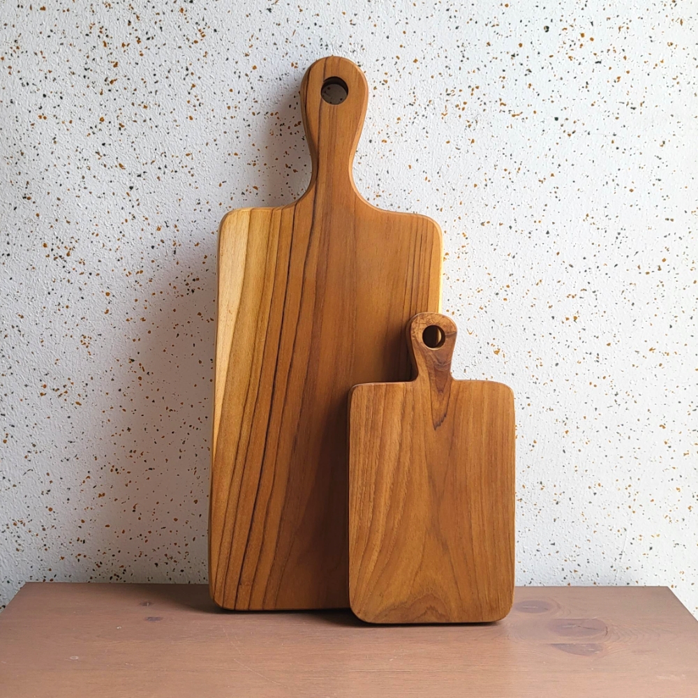 Eco-friendly square handle teak cutting board + cloth packaging