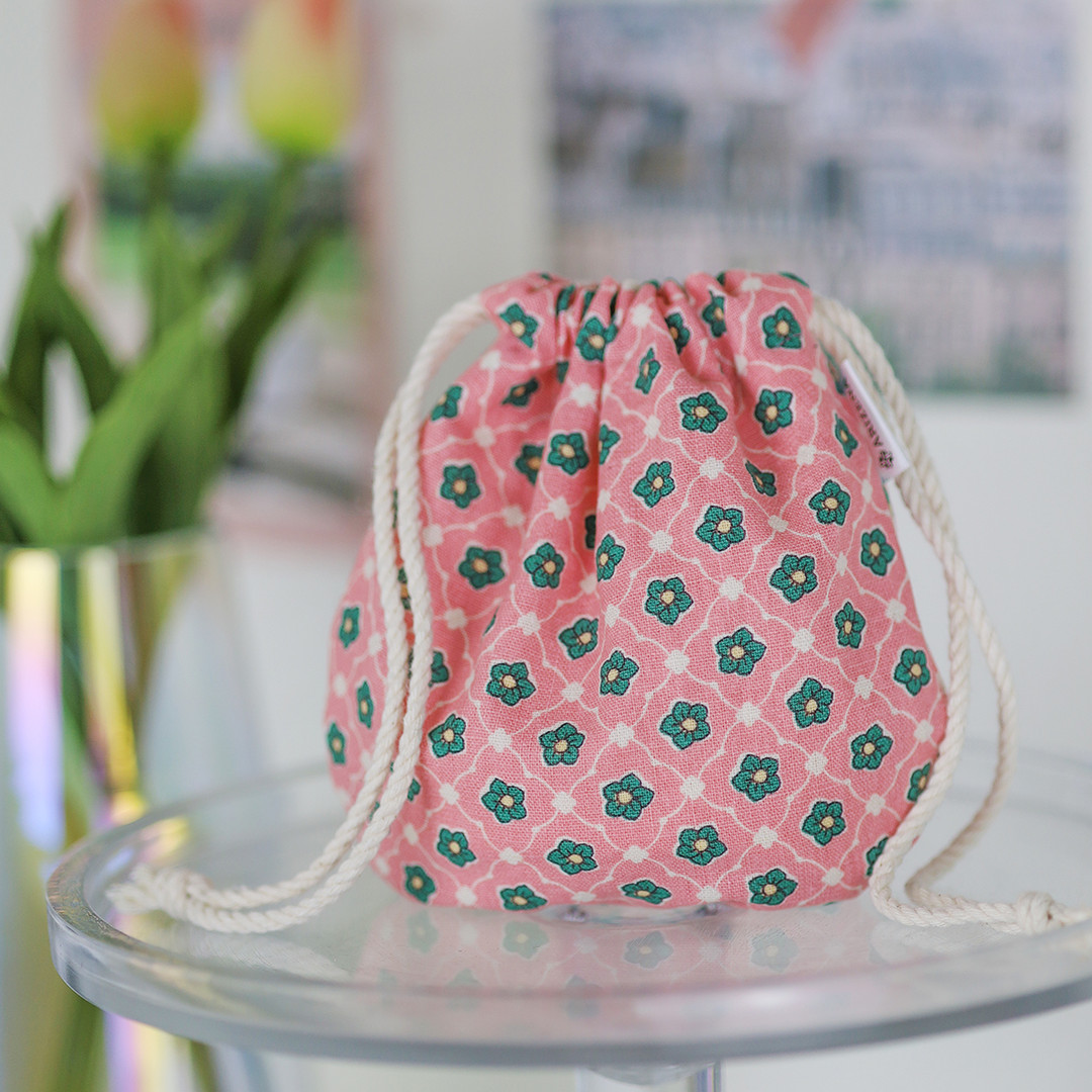Flower Patterned Lucky Pouch | idus