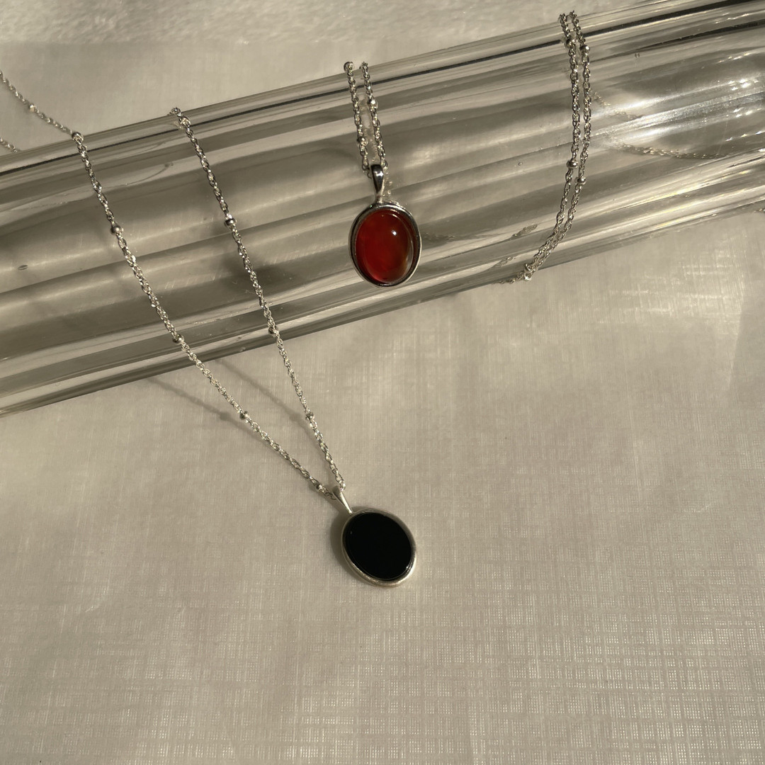 Drawing series_ Onyx she necklace | idus