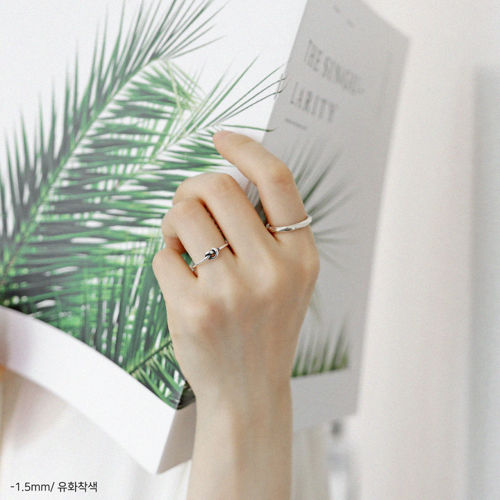 925 Silver Pretzel Ring | 아이디어스