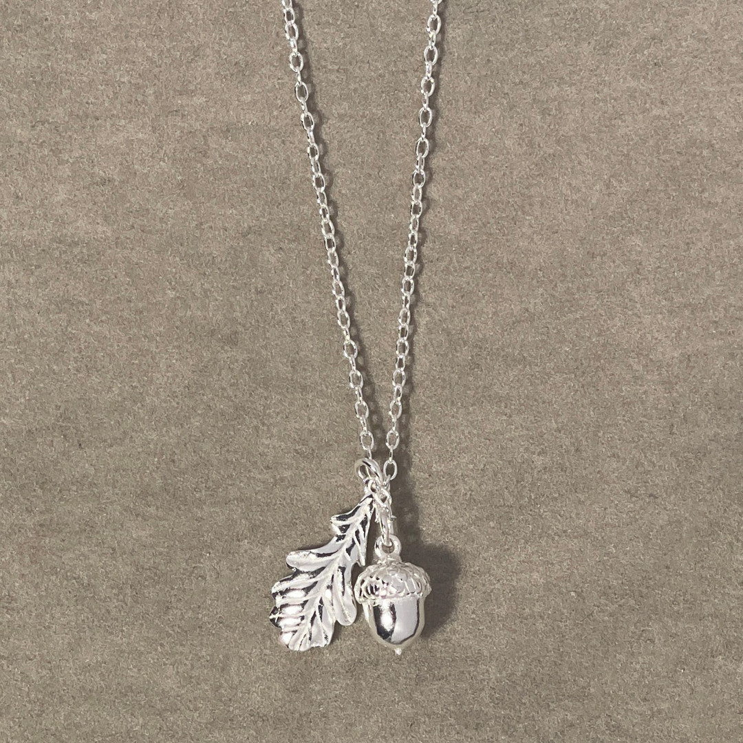 Acorn Necklace [Sterling Silver] | idus