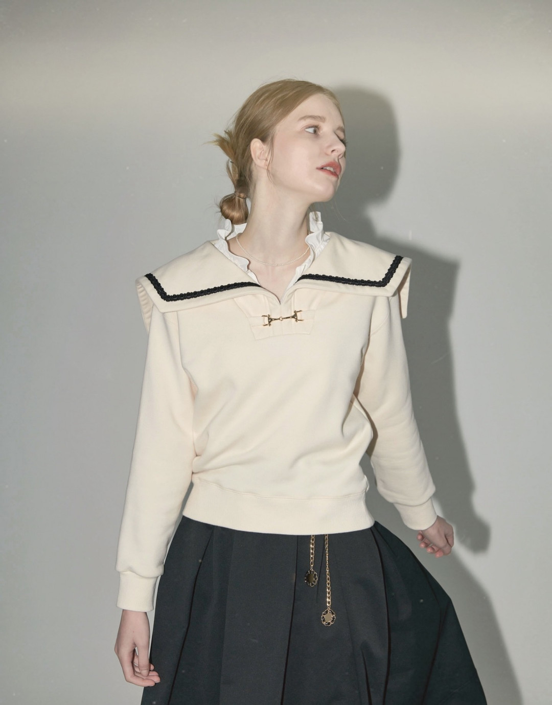 [23SS] L'autre de min Diana Sweatshirt | idus