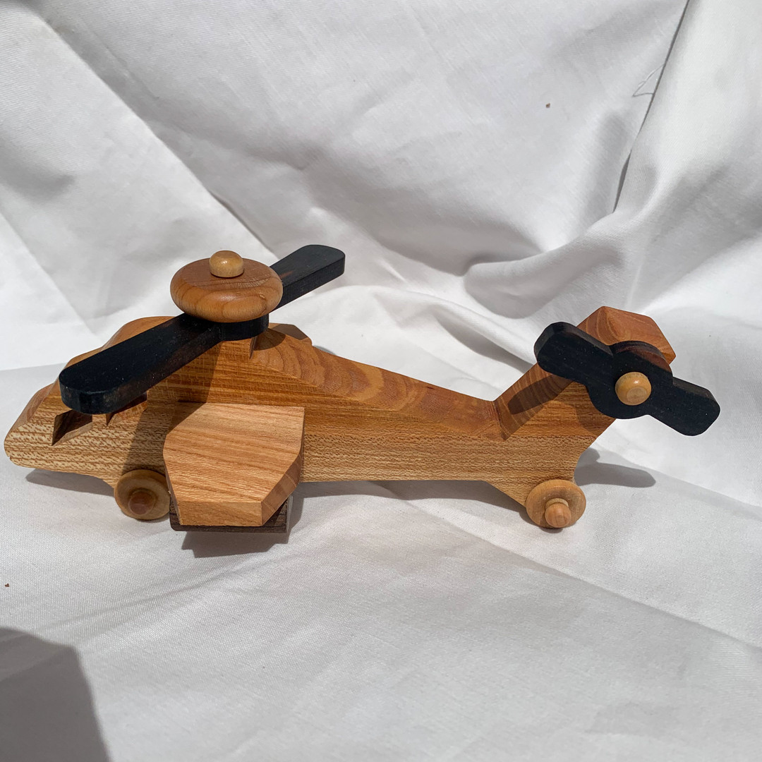 Wooden Apache helicopter | idus