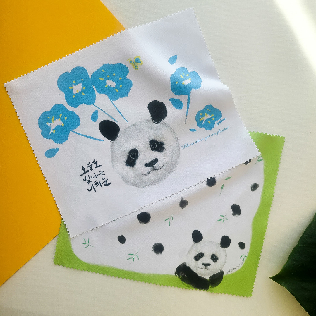 Panda lens wipe set | idus