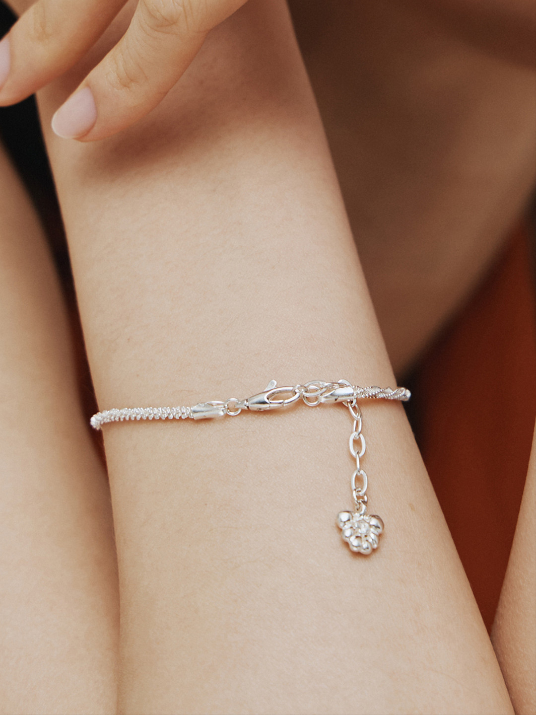 Moonlight layered chain bracelet | idus