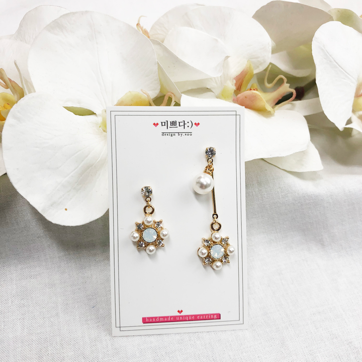 꽃잎 숏 진주 바귀걸이 | 아이디어스