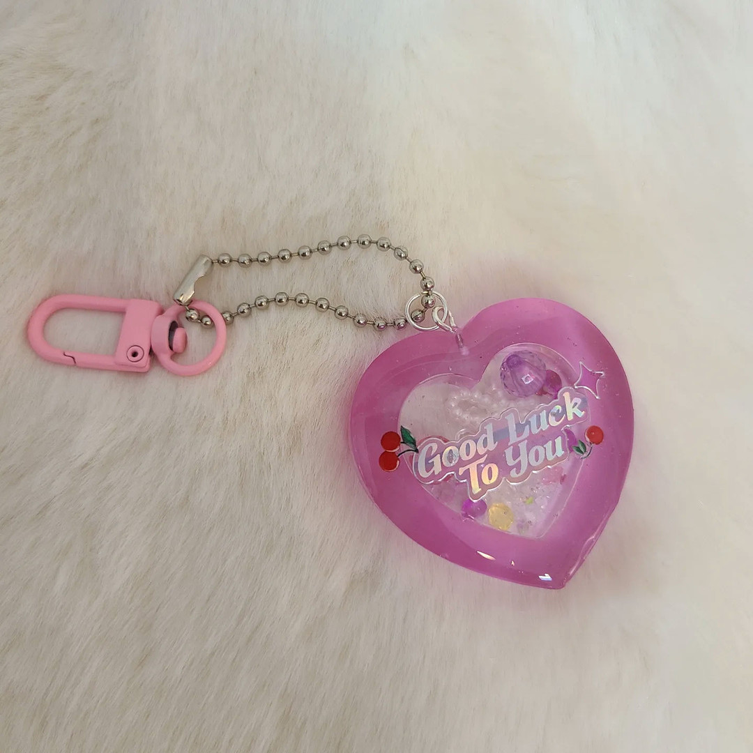 Heart shake keyring | idus