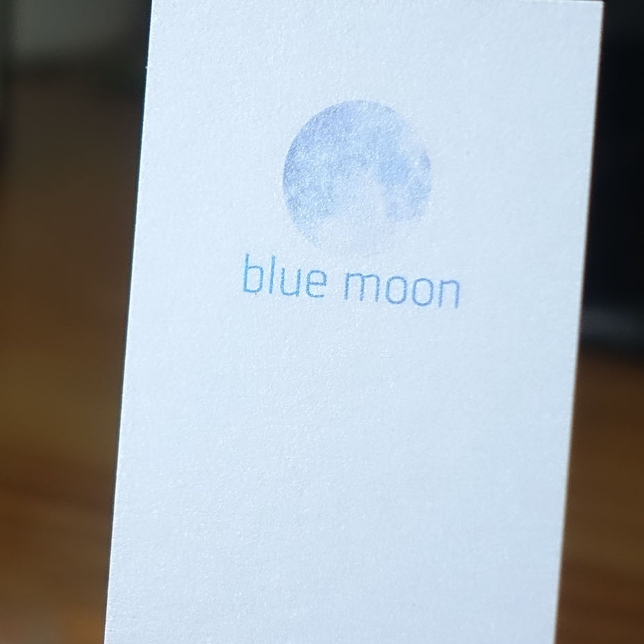 Blue Moon | 판매중인 작품