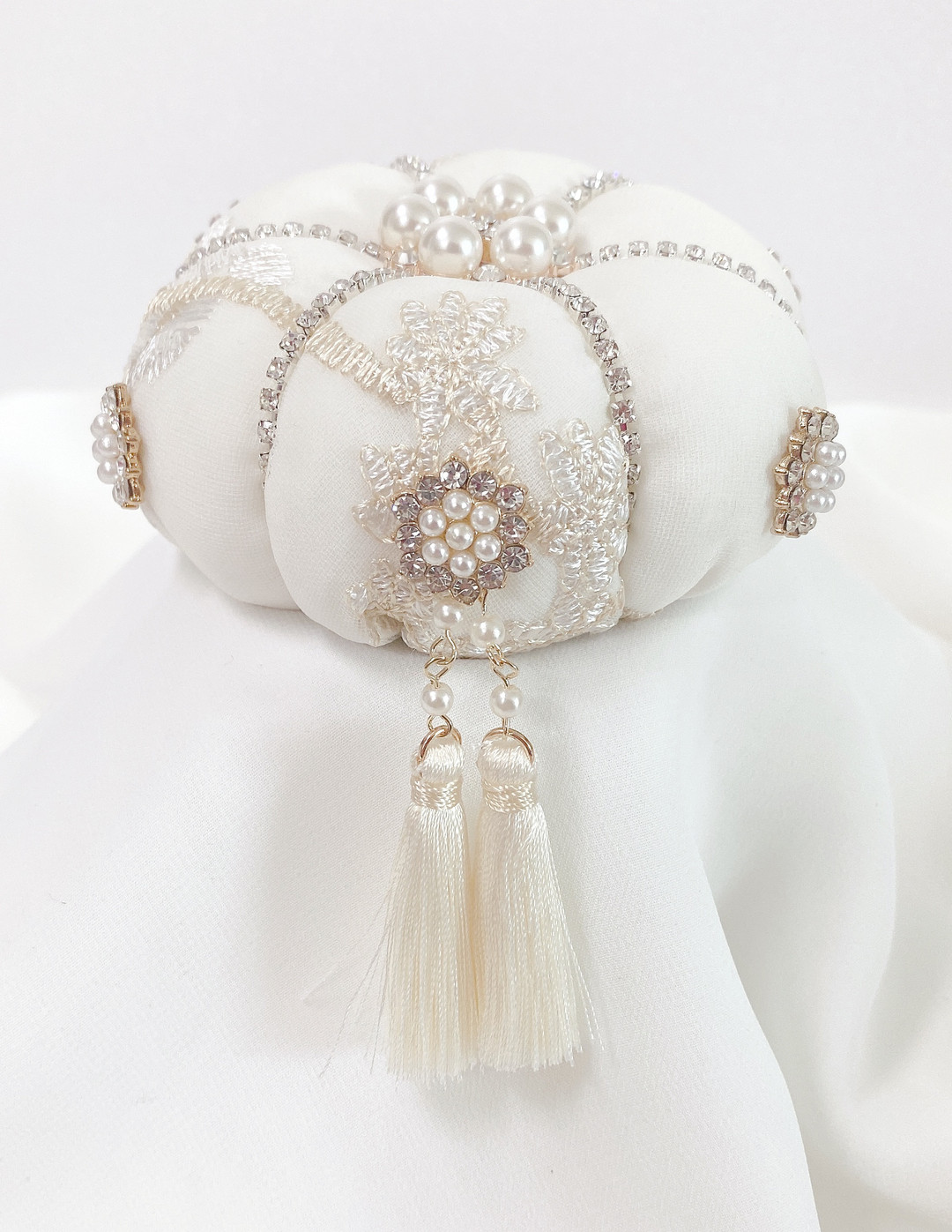 Korean wedding bride's headpiece | idus